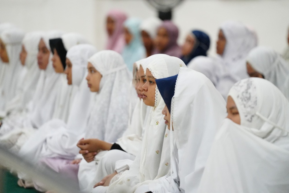 "Pembiasaan kebaikan harus menjadi budaya sekolah. Kita tidak hanya ...